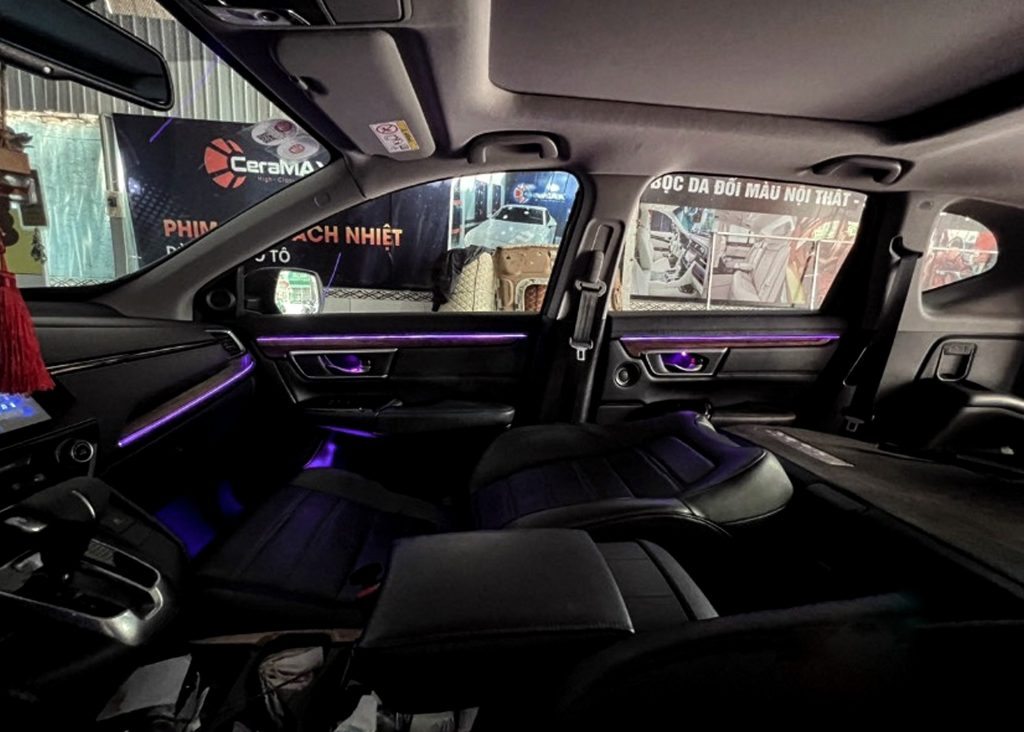 Độ đèn LED nội thất ô tô - TitiCare